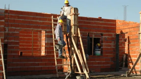 Comunidad indígena denuncia a empresa constructora por plan de obras paralizado ...